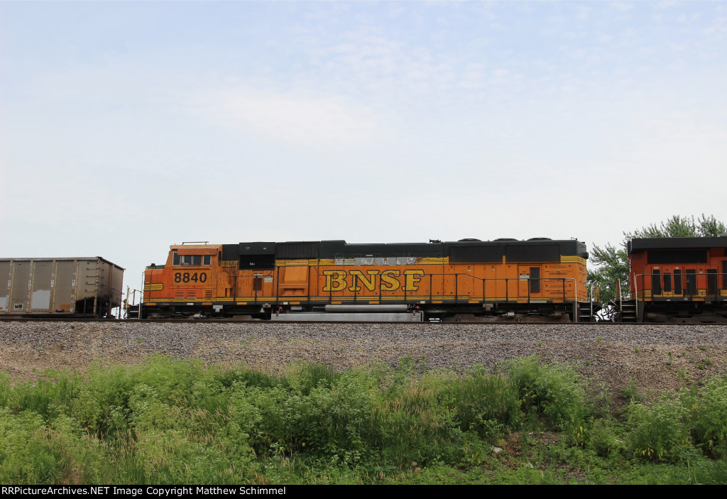 BNSF 8840